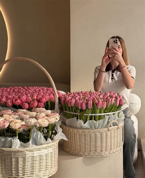 КВІТИ КИЇВ ДОСТАВКА КВІТІВ тепер корзинки в і наша 🤍 для швидкого замовлення квітів