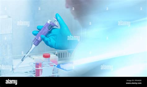 Pipette Lab Hi Res Stock Photography And Images Alamy