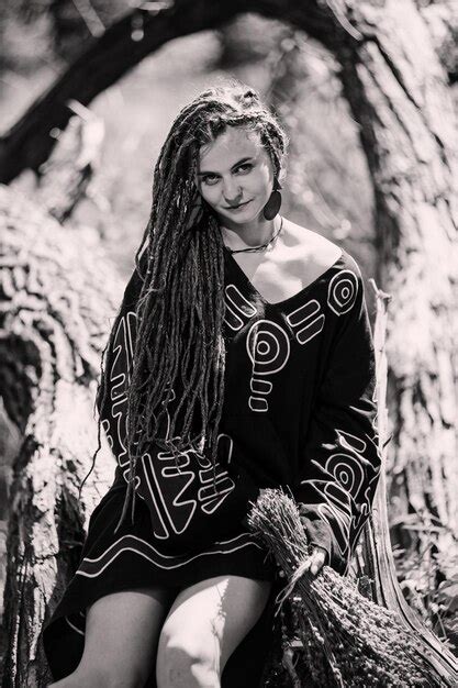 Premium Photo Beautiful Girl With Dreadlocks Dressed Hippie