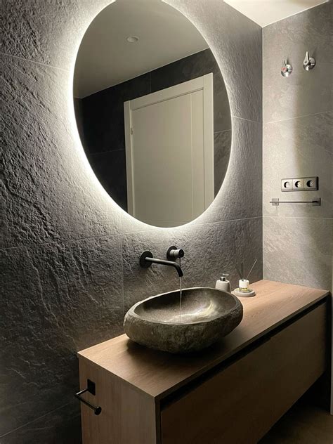Baño Pared Piedra Oscura Diseño De Interiores De Baño Diseño De