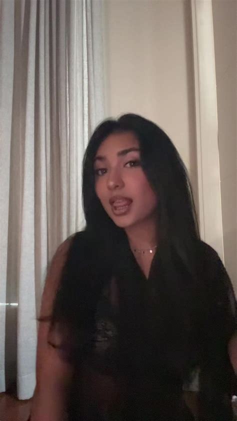 Listening To House Before I Leave To Listen To Hardstyle 😝 Tiktok