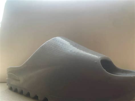 Big Yeezy Slides Free 3d Print Model Makerworld