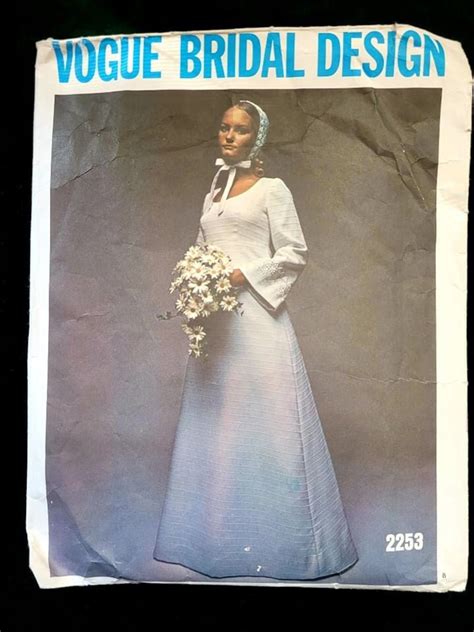 Vintage Vogue Bridal Design Pattern 2253 Etsy