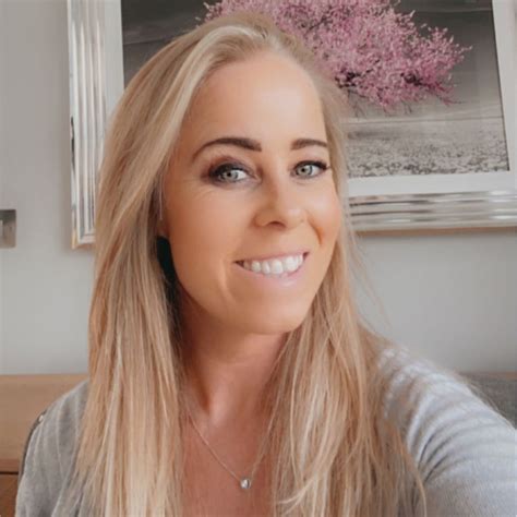 Suzanne Doyle Small Business Owner Glow Coaching Linkedin