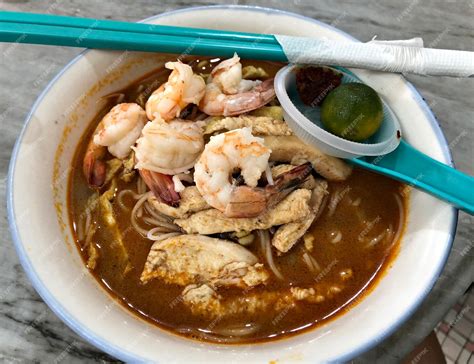 Premium Photo Sarawak Laksa That Anthony Boudain Loves From Choon Hui Kopitiam In Kuching