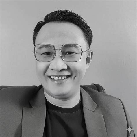 ที่ปรึกษาโลจิสติกส์ ทรงพระเจริญ เนื่องในโอกาสวันเฉลิมพระชนมพรรษา สมเด็จพระนางเจ้าสิริกิติ์