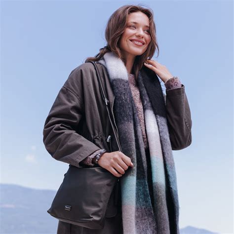 Tamaris Online Shop – Damenschuhe – Damenhandtaschen - Schmuck