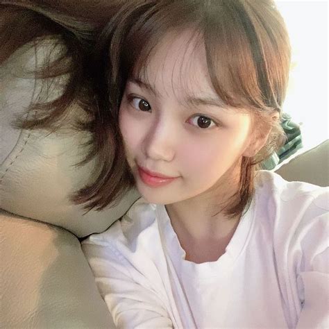 Pin By 🌫🌫🌫 On 🥀┊︎ Kim Chae Won／김채원／金采源／キムチェウォン Chaewon Pm 💌 Iz One