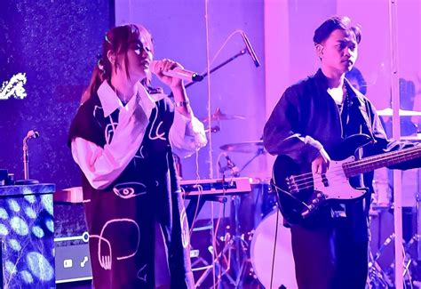 Lagu Teranyar Bunga Tiara Melupakanmu Kisah Perjuangan Kembali Move On Tangerang Pos