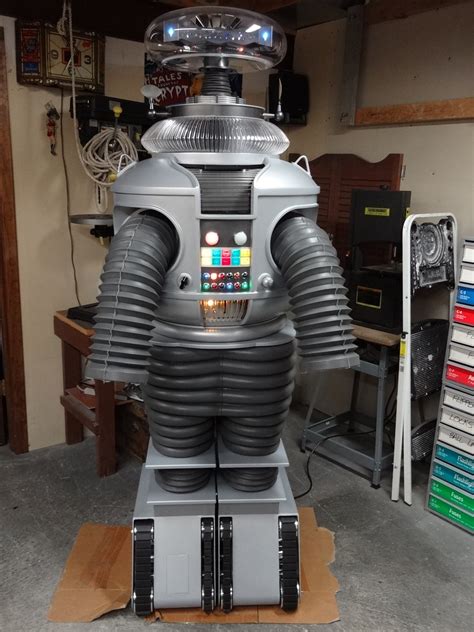 First Real Look At My Ez B Controlled Full Size Lis B9 Robot Robots