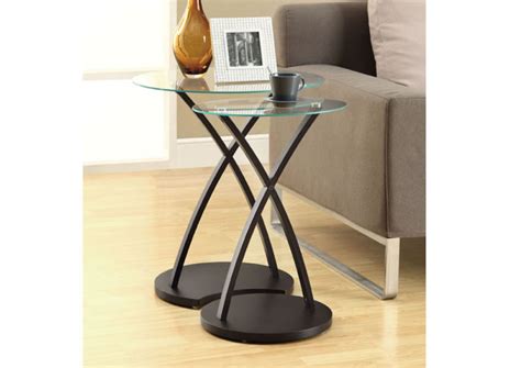NESTING TABLE