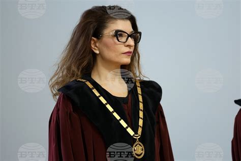 Десислава Атанасова е определена от Министерския съвет за представител на България във