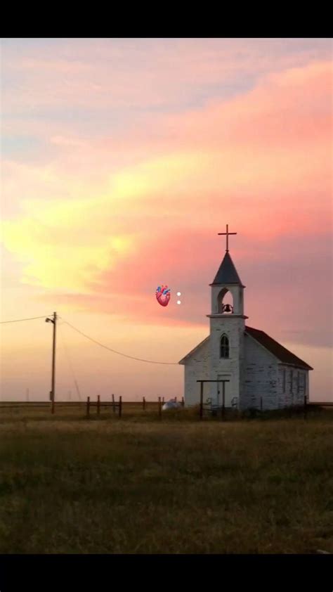 십자가가 있는 시골의 교회 기독교에 대한 사진 신자 기독교 배경 일러스트 및 사진 무료 다운로드 Pngtree 교회 배경 시골의