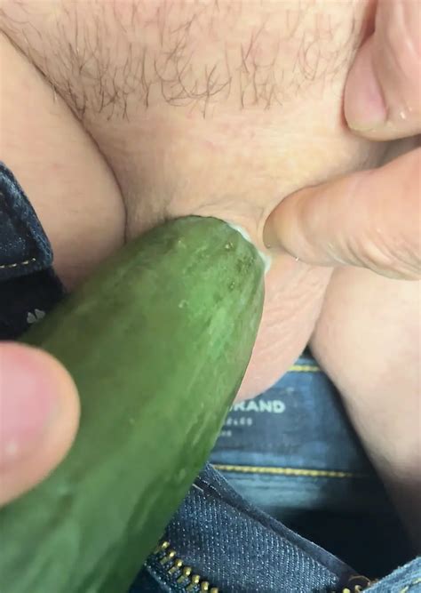 倒鸡巴黄瓜，操逼狂欢 Xhamster