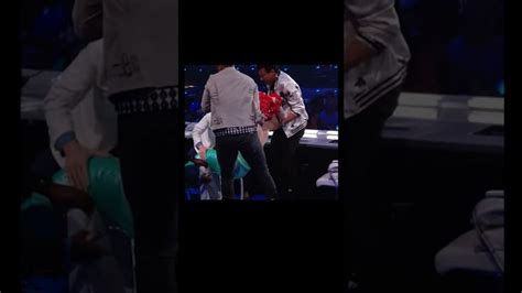 Katy Perry Fell Down Like A Sunken Titanic During American Idol Shorts
