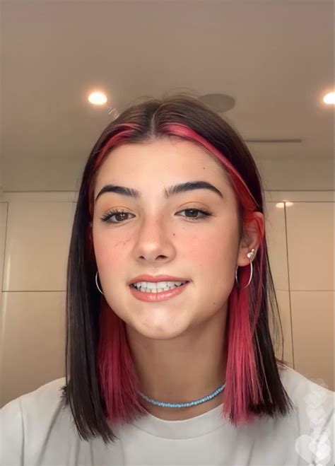 Tiktok Star Charli D Amelio Dyes Her Hair Blue After Giving A Nose Job