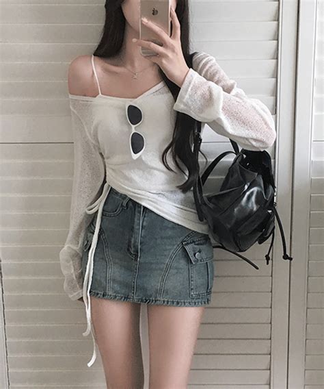 [ 살안타템 ] 아스틴 오프숄더 보트넥 긴팔 여름 셔링 티셔츠 에이블리