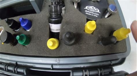 기아자동차 레이 차량의 앞유리 크랙발생으로 전면유리 레진 복원용접을 완료한 영상입니다 이외의 앞유리교체 도어유리교체등의 더 많은 정보는 하단의 링크를 클릭하시면 도움이