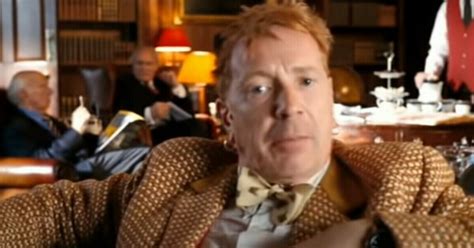 Бывший солист Sex Pistols Джон Лайдон примет участие в отборе на