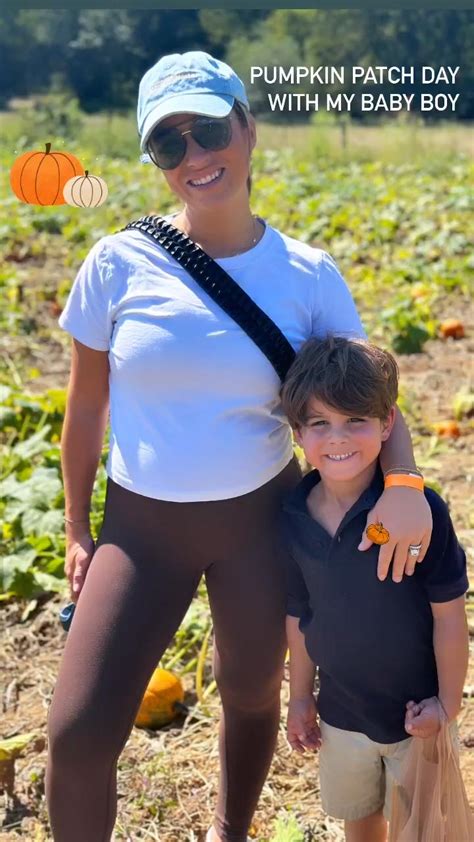 Pumpkin Patch Extravaganza 2023 Star Studded Mandy Moore Jessie James