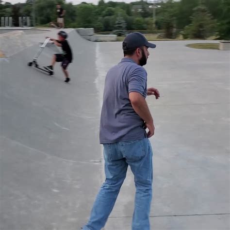 [video] Daniel Aleksov On Linkedin Shuvitcancer Shuvitcancerday Inspiration Skateboarding