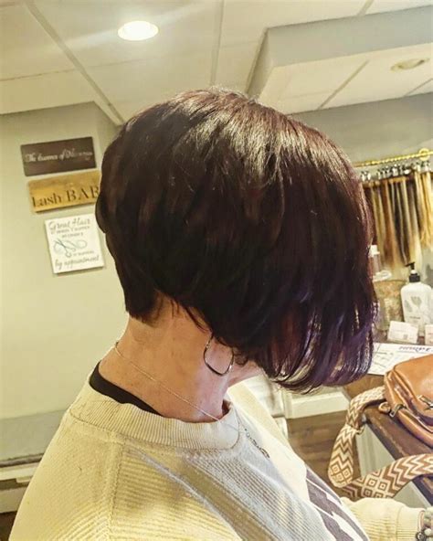 11 Rejuvenating And Chic Asymmetrical Haircuts For Women Over 60