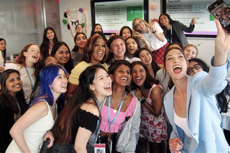 karlie kloss on getting girls into coding and computer science with kode