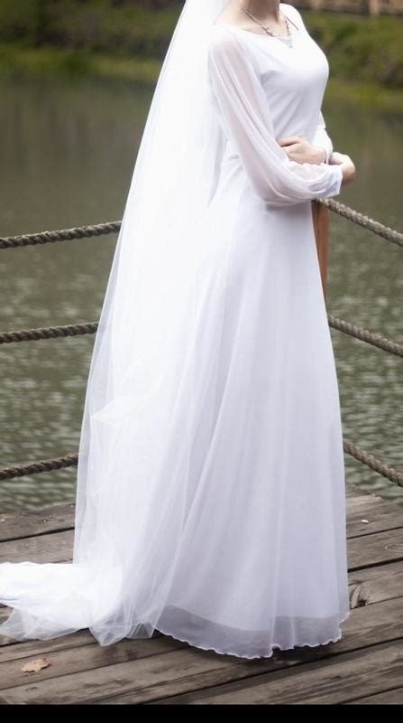 Весільна сукня — ціна 2000 грн у каталозі Весільні сукні Купити жіночі речі за доступною ціною