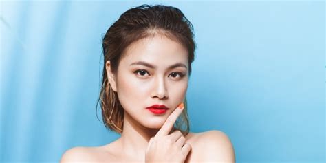10 Tips Flawless Makeup Yang Mudah Untuk Pemula