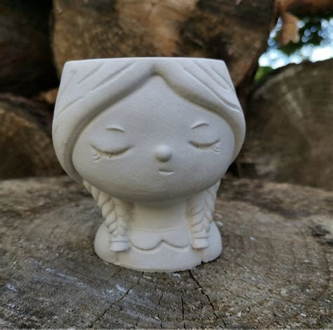 Кашпо Дівчинка з косами Id 1703340863 цена 100 ₴ купить на Prom Ua