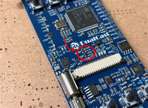 compact long range lora transceiver and wireless network analyzer