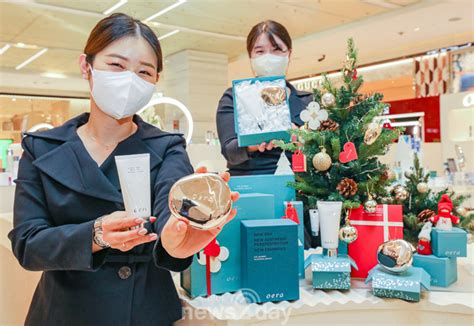 뉴투포토 한섬 크리스마스 선물로 ‘오에라 홀리데이 글로우세트 어때요”