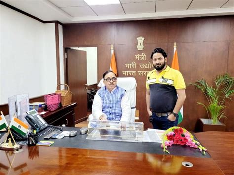 Anup Jaiswal On Linkedin Glad To Meet Dr Mahendra Nath Pandey Minister Of Heavy Industries It…