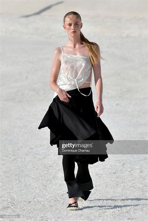 Some Risque Business In Town London Rag Usa