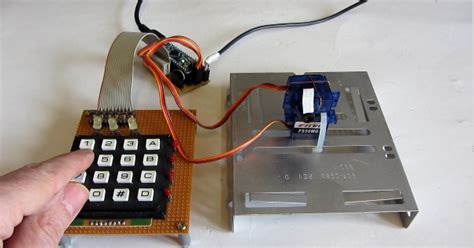 Two Axes Servo Control With Keypad
