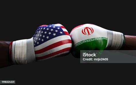 개념에 대한 미국과 이란 국기 무역 펀치 싸움 두 권투 선수 세계 대전 3 Jamkaran Mosque에 대한 스톡 사진 및 기타 이미지 Jamkaran Mosque