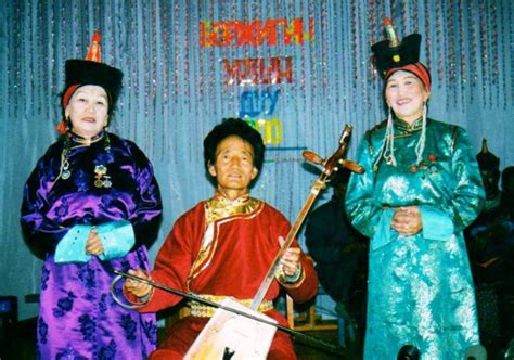 УРТЫН ДУУНЫ ҮҮСЭЛ ТҮҮХ 2000 аад жилийн өмнө Монгол нутагт хүчирхэгжсэн Хүннү гүрний хаан Модун