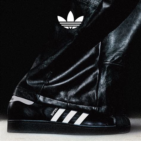 Factory 𝗔𝗱𝗶𝗱𝗮𝘀 სიმბოლო რომელიც უძლებს დროს აღმოაჩინე გერმანული ბრენდის ლეგენდარული სერია