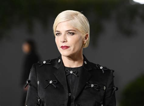 Selma Blair Parts Ways With Hollywood Agency Caa Pr Firm