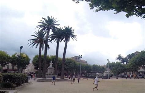 Plaza Pascal Paoli En Lile Rousse 1 Opiniones Y 13 Fotos