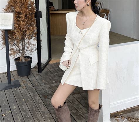 소량제작 M L 사이즈추가 2col 고퀄리티 사교 투피스 여성스러운 트위드 금장 단추 노카라 롱자켓 미니스커트 세트 에이블리