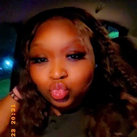 Danielle Jones Youtube