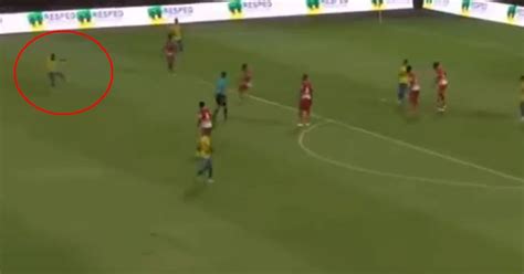 Kanga Pogodio Za Gabon Na Neverovatan Način Telegrafrs