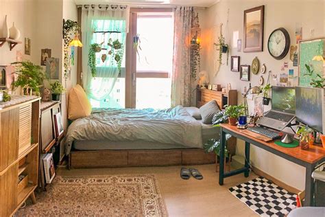 지브리 감성을 담아 빈티지와 식물로 3평 방 채우기 라이프스타일 슈퍼앱 오늘의집