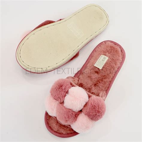 Кімнатні тапочки відкриті хутряні Бубончики Темно рожевий 36 37 Купити