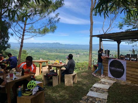 Look Cafe Libona Offers Coffee Comfort Food And A Sweeping View