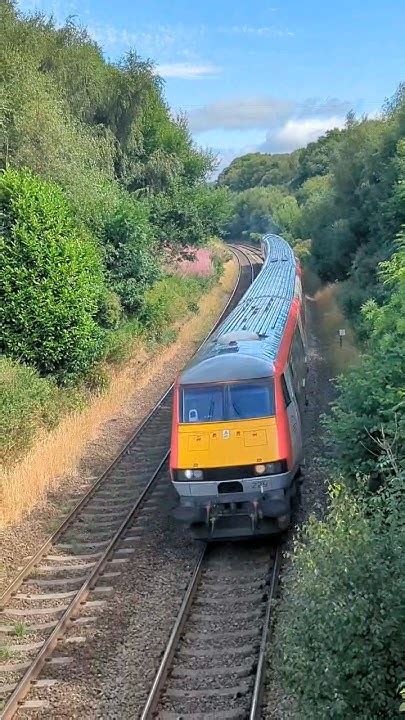 Tfw Mk4 Set Passes Under Bridge Youtube