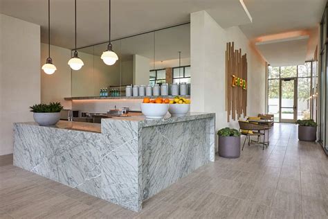 Upscale Senior Living Community In Woodland Hills Ca 91367 The Variel
