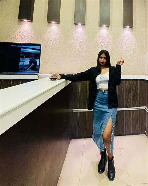 Rups Khan Web Series Pictures Wikipedia Age And Online Videos