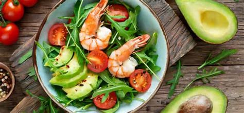 저탄수화물 대 케토 차이점 이점 및 단점